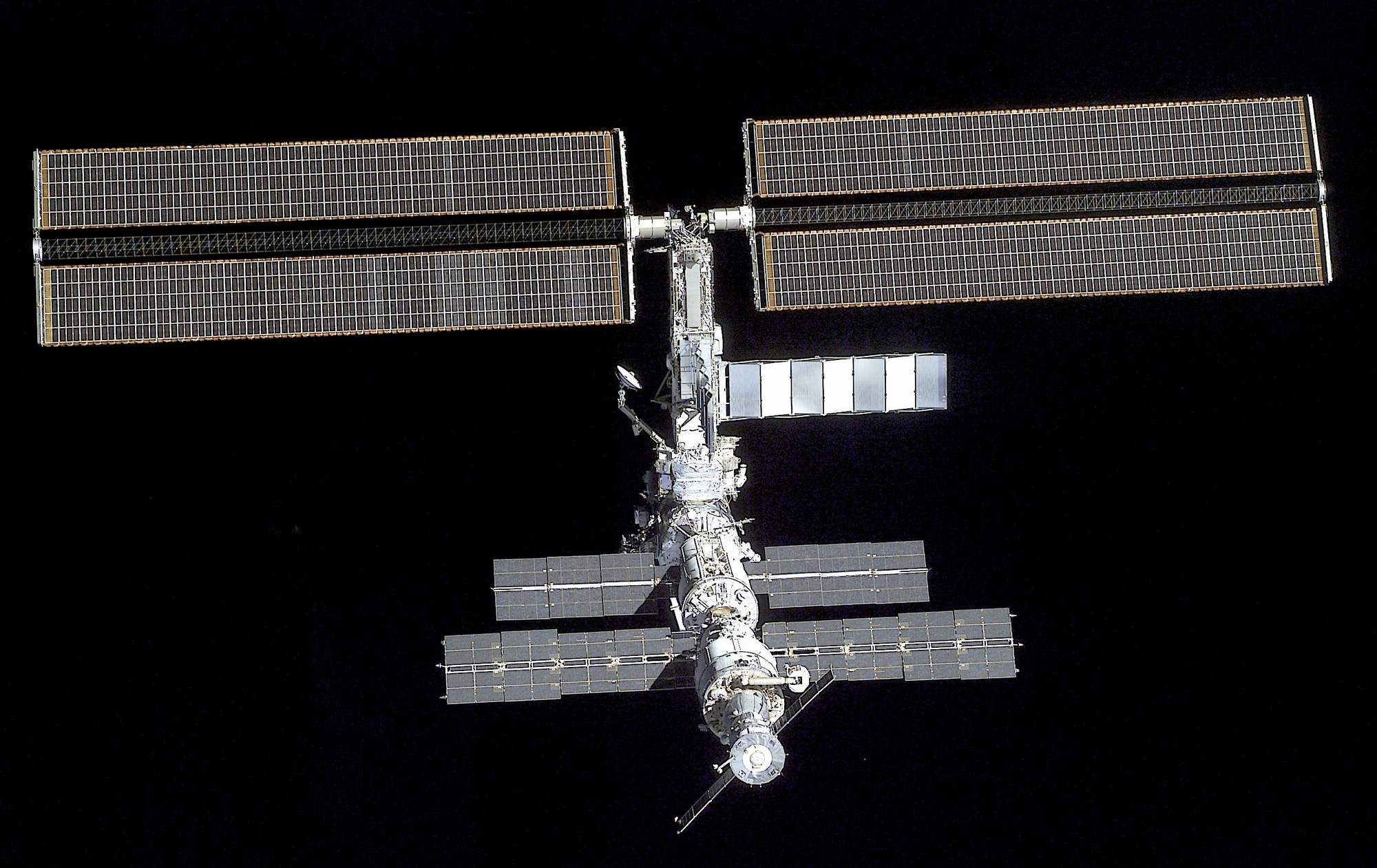 ISS 2001